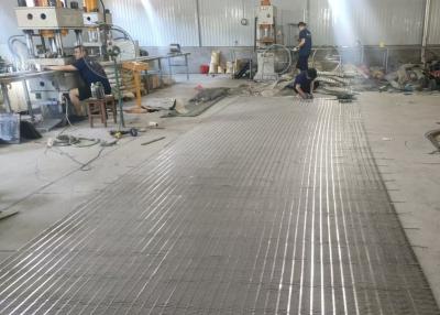 China 22mm*22mm Mesh Size 304 Stainless Steel Wire Rope Mesh for Zoo Rope Netting with ISO/TS 15510:2003 Standards and Customized Color for sale