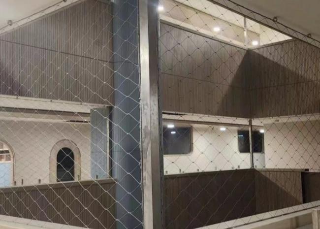 Stainless steel rope mesh structure detail