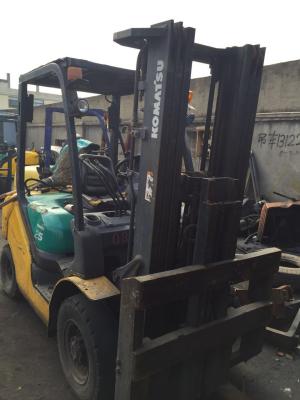 China side shift and three stage secondhand fd25-16 komatsu forklift for sale