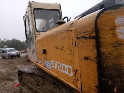 China Hitachi japan ex200-1/ex200lc-1 chain excavator original condition for sale