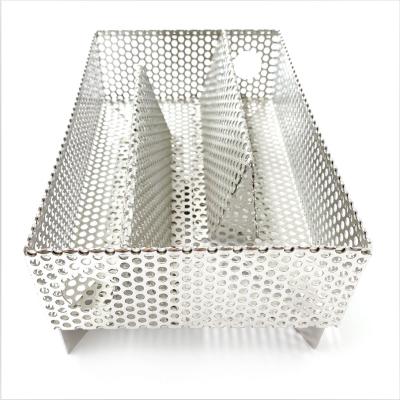 Cina generatore del fumo del BARBECUE della scatola della griglia di acciaio inossidabile di 5.7cm per la griglia della pallina in vendita