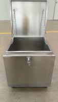 China Class I Lead Shielded Box Double Locking For Radioactive Isotopes for sale