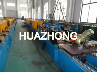 中国 0.22 - 0.35mm の厚さのドイツの設計 PU の注入のための機械を形作る 45mm の圧延シャッター スラットは絶食します 販売のため