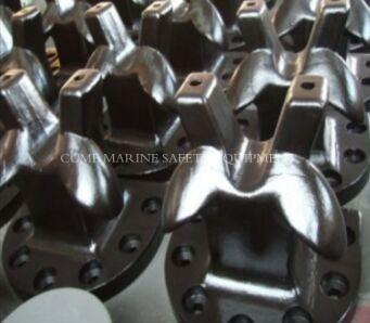 China Marine Twin Horn Bollard Marine Bollards for sale