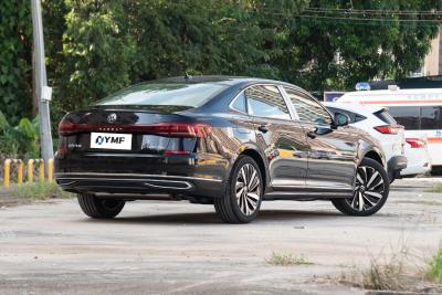 Cina VW P assat 300tsi Sedan multifunzionale volante 5070*1934*1905 mm in vendita