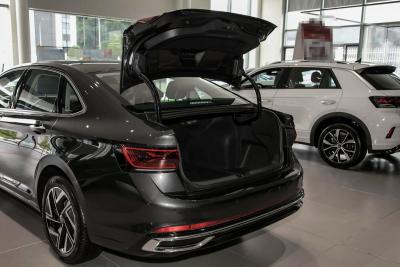Cina 2024 VW Sagitar 200TSI DSG Beyond Edition Auto elettrica pura con potenza massima di 220kW in vendita