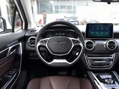 中国 メイドBAIC 北京 EU5 急速充電 中古エネルギーEVカー 215/50/R17タイヤサイズ 販売のため