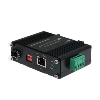 Cina Mini Industrial 10G/5G/2.5G/1G/100M 802.3at a 10GBASE-X SFP+ Media Converter in vendita