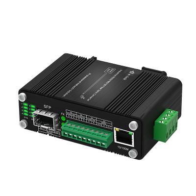 Cina Mini Industrial 10/100Base-T a 100Base-X SFP Fiber Ethernet Media Converter con 1Ch RS232/RS485/RS422 in vendita