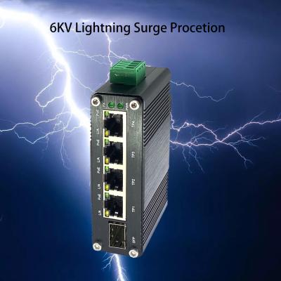 Китай Миниатюрный промышленный 4-портовый коммутатор Ethernet 10/100/1000T 802.3at PoE + 1-портовый 100/1000X SFP с входным напряжением 12~48 В постоянного тока и повышающим преобразователем напряжения продается