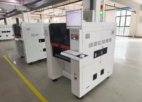 Volledig automatische 6 koppen 60 voeders SMT pick and place machine TM06 CPK≥1.0