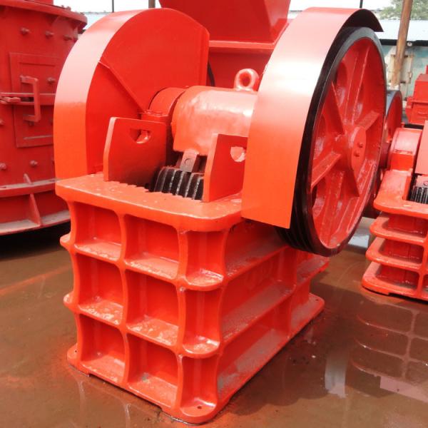 Quality Small Diesel Engine Power Jaw Type Mobile Mini Rock Jaw Crusher List with Design for sale