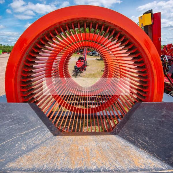 Quality 1-200 Tons Per Hour Capacity Rotary Type Wood Chips Garbage Firewood Trommel for sale