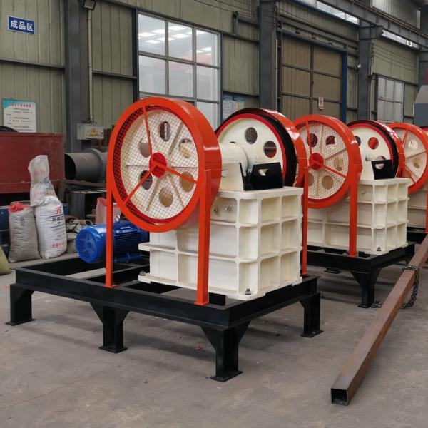 Quality AC Motor 1-5tph Small Portable Diesel Mobile Rock Crushing Machine Capacity 1 for sale