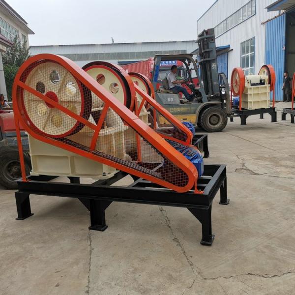 Quality Organic Granite Jaw Crusher Ideal for Crushing Different Materials for sale