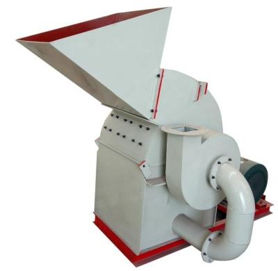 China Less Than 300mm Feeding Size Mobile Wood Chipper Hammer Mill Crusher Herbal Grinder for sale