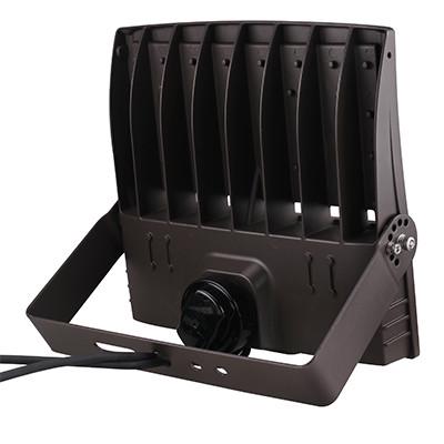 中国 IP65 Waterproof LED Parking Lot Lights 150W 21000lm 120V 販売のため