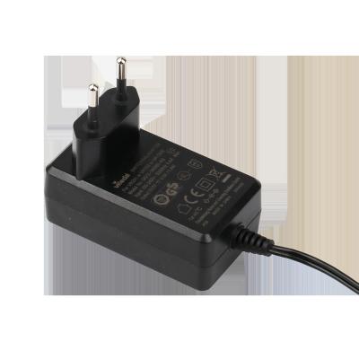 Китай Переключая электропитание 12V 1.5A 18 ватт для ламп стола СИД продается