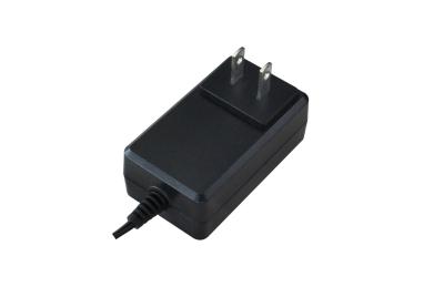 中国 12V 2A 24W PF >ランプに使用する0.7個の壁に取り付けられたACアダプターETL1310 販売のため