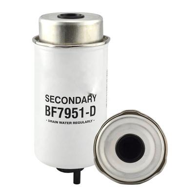 Cina 837079408 Elemento filtro del carburante per parti del motore OE NO. BF7951-D N. di riferimento 837079408 in vendita