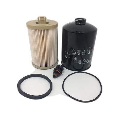 Cina Parti di macchine da costruzione Kit di filtro del carburante RE541746 P551124 con carta filtrabile in ferro in vendita