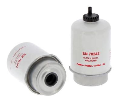 Cina Filtro di combustibile di ferro P551434 5198956 320A7124 RE526319 836862601 12750603 32925915 per camion in vendita