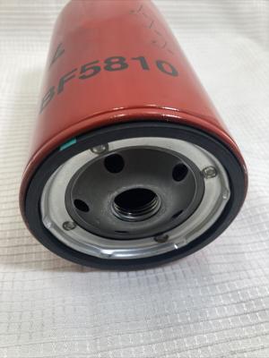 Cina BF5810 23518482 Parti di escavatore Filtro del carburante con dimensioni standard e carta filtrabile in ferro in vendita