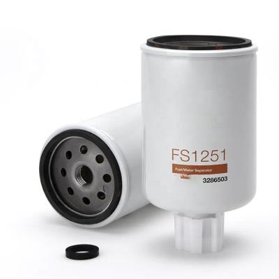 Cina FS1251 P550248 Elemento filtro del carburante per trattori per autocarri OE NO. FS1251 Parti di modelli di autocarri in vendita