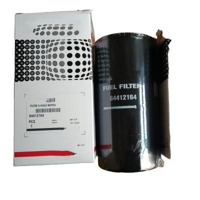 中国 93*93*174mm トラック トラクター エンジン 部品 燃料フィルター P550881 84412164 4897833 販売のため