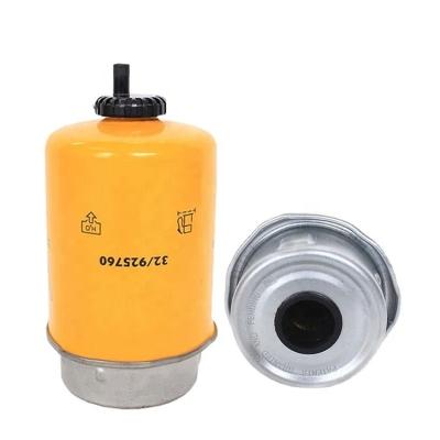 Cina Filtro del carburante buono 32/925760 per motore diesel del trattore P551427 1311812 320A7125 RE53729 F65171 in vendita
