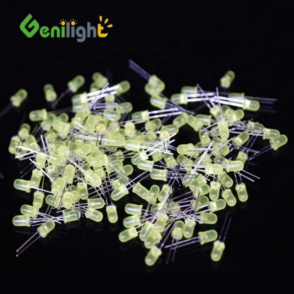 5mm Yellow Candle Light Flicker Diodes with Bright Flickering LED Light Package / Case