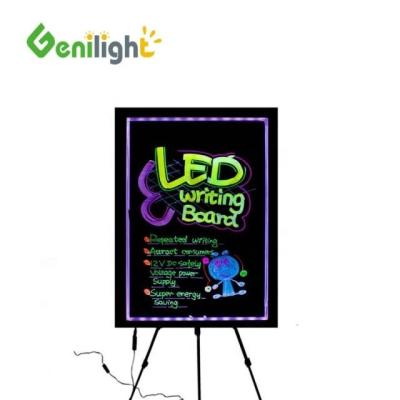 中国 超薄型温熱ガラスまたはアクチル型LEDメッセージボード 販売のため