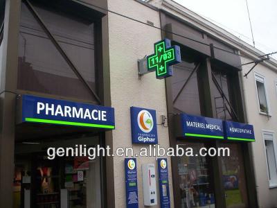 Cina P16 P20 Pixels 3D LED Pharmacy Cross Display Sign con comunicazione di controllo RF RS232 in vendita