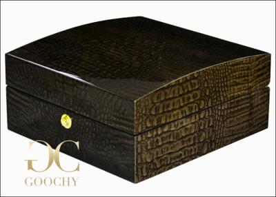 China Personalized Gifts Black Green Wooden Watch Display Case / Creative Gifts for Men for sale