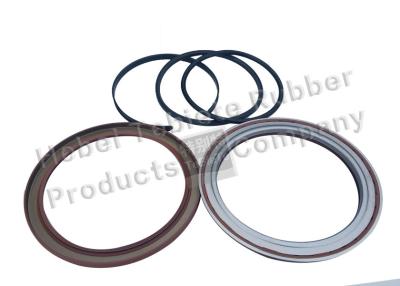 China Material do óleo Seal132*167*10.5mm/130.2*160.3*.8.5mm.FKM da roda traseira do caminhão X3000 de Delong. Selo do óleo livre de manutenção da roda à venda