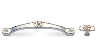 中国 亜鉛合金材料が付いているヨーロッパ式の台所ドア・ノブそしてハンドル 販売のため