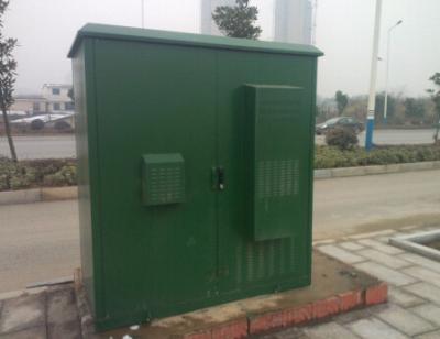 China Two Doors IP55 Outdoor Telecom Cabinet With Battery Compartment And Equipment Compartment for sale