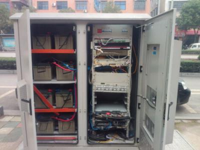 China Outdoor Street Telecom Cabinet, With Air Conditioner or Heat Exchanger, IP55 for sale
