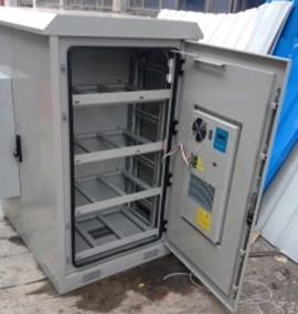 China Outdoor Battery Cabinet, IP55, with Air Conditioner, Outdoor Telecom Cabinet for sale