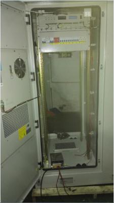 China DDTE059, cremalheira exterior das telecomunicações, IP55, com UPS/Rectifier, unidade de monitoração do ambiente, montada à venda