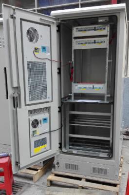 China DDTE081B:WaterProof Outdoor Telecom Cabinet With Heat Exchanger,Air Conditioner,PDU,IP55 for sale