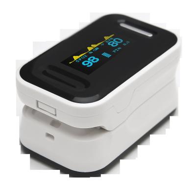 China Lcd Pediatrische de Vingertopimpuls Oximeter van Ce met 2pcs-Batterijen Te koop
