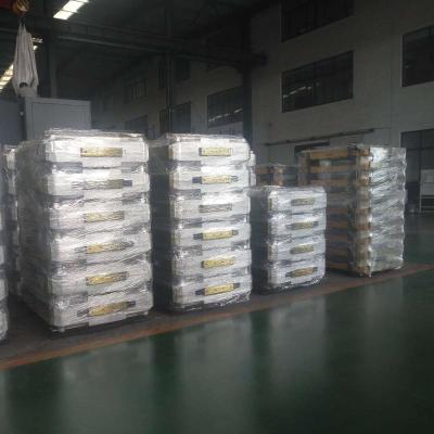 Cina Contenitori di modellatura di boccetta per la fonderia del metallo, centro di lavorazione del cavalletto della colata di sabbia della boccetta in vendita