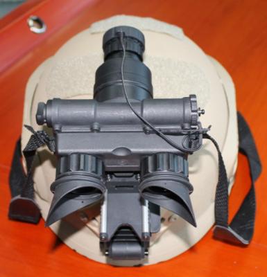 Cina Il prodotto è un singolo casco di visione notturna dell'occhio, la piccola dimensione, peso leggero, fornito di uso del casco. in vendita