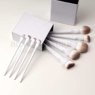 Cina 9pcs che tutti in un set di pennelli bianco di trucco del fronte hanno brevettato il cosmetico di stile di X spazzolano i corredi di trucco in vendita