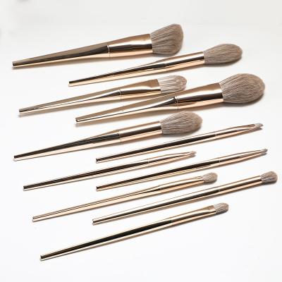 Cina Set di pennelli di qualità superiore di plastica di trucco della maniglia 13pcs di doratura nessuna crudeltà in vendita
