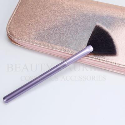 Cina Strumenti cosmetici di 16.7cm del fan della singola spazzola personalizzabile di trucco per aiutare dovere dolce in vendita