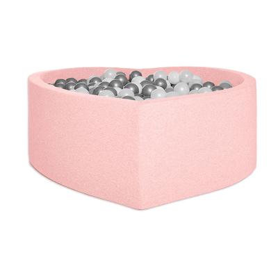 Cina High Density Memory Foam Play Set With Ball Pit  Heart Shaped in vendita