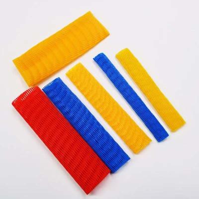 China Polyäthylen Mesh Plastic Protective Netting Sleeve für Ausdehnungs-Flaschen-Metallteile zu verkaufen