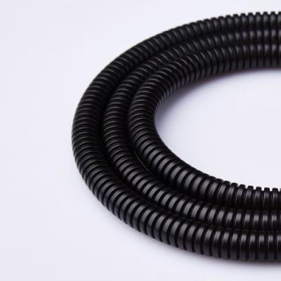 中国 PPは壁によって波形を付けられた織機の管、黒いふいごの適用範囲が広い波形の管を切り開きました 販売のため